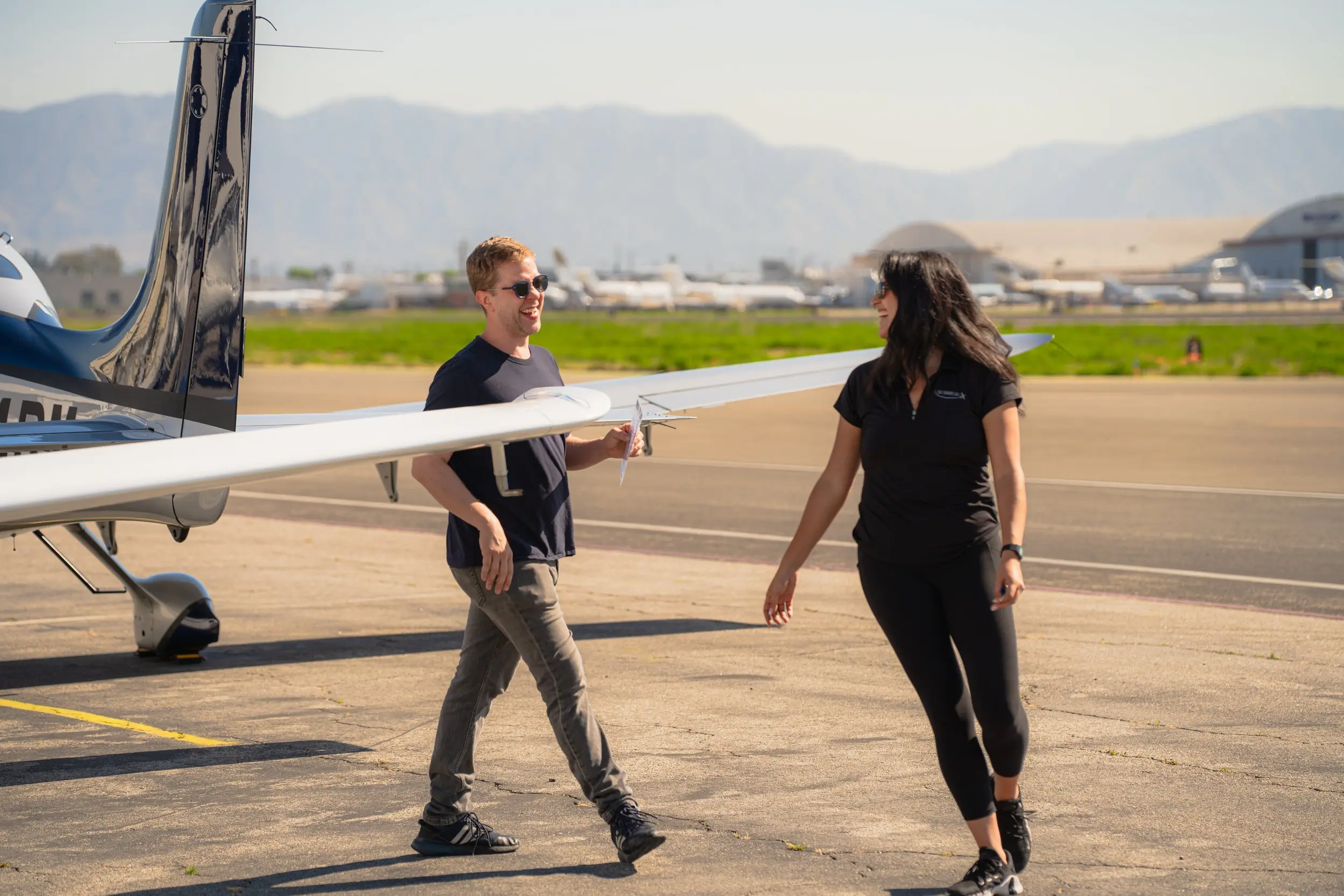 Fly Mach 1 - Van Nuys Airport Flight Schools- Flight Training California